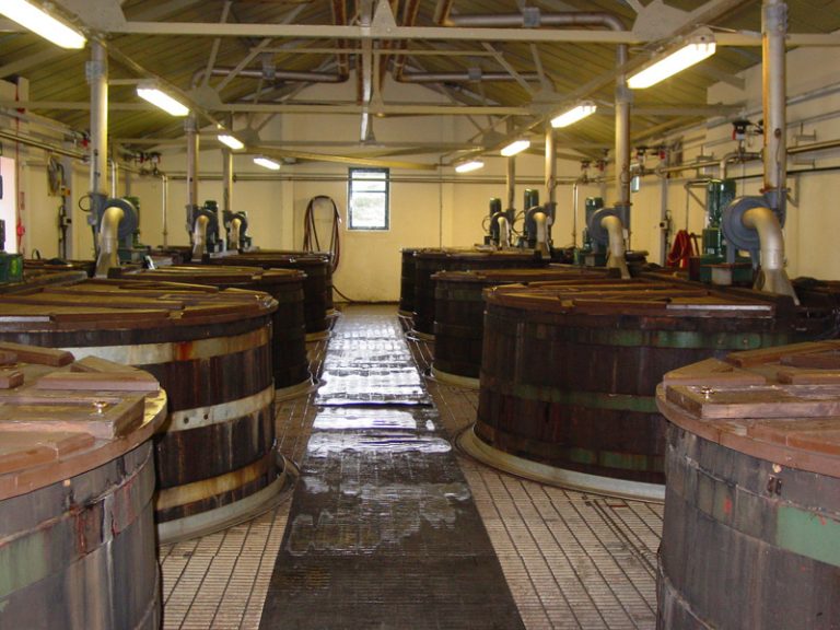 How Whisky Is Made - WhiskeyBon